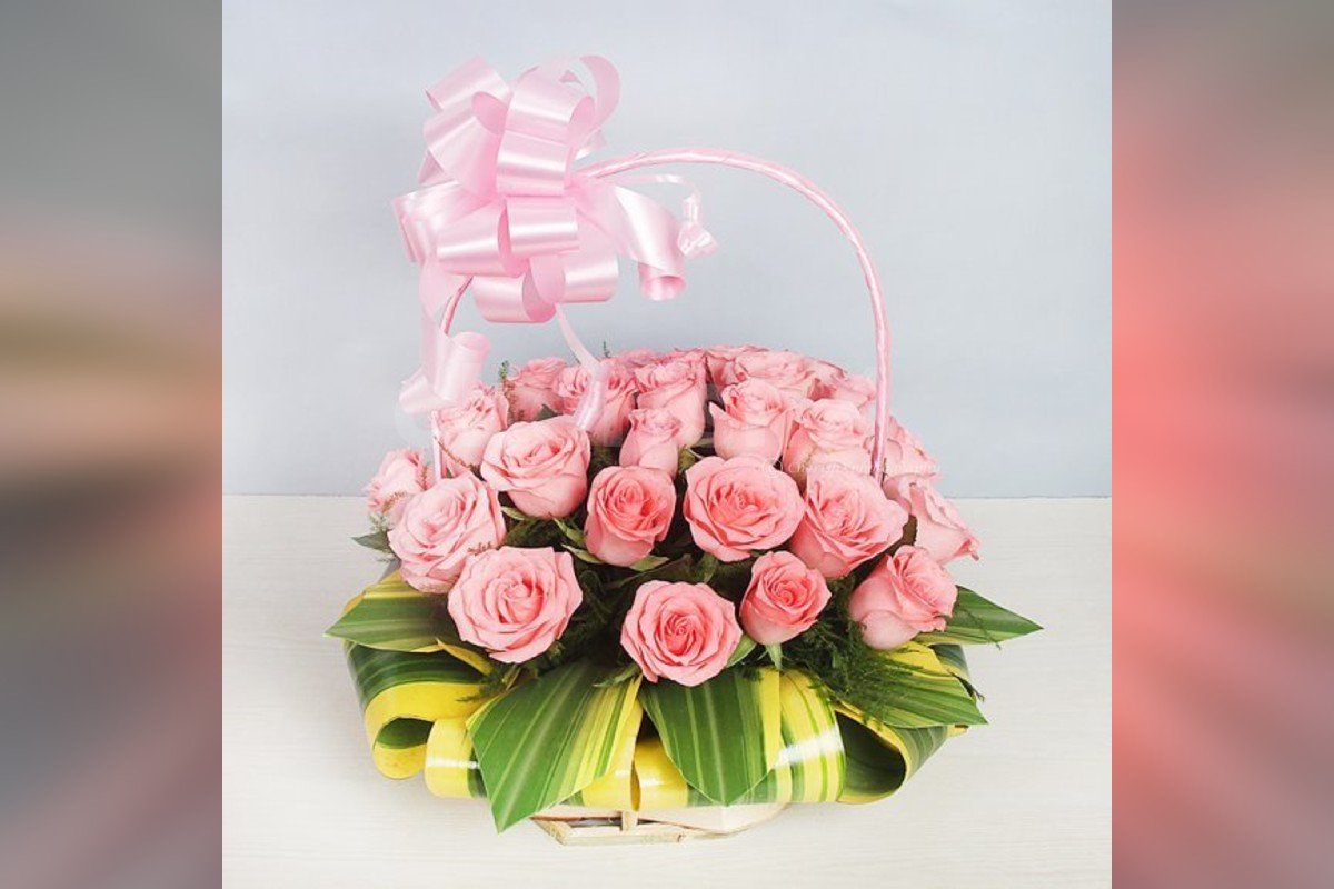 Send a Birthday 30 Pink Roses Bucket to surprise them - Free & On-Time ...